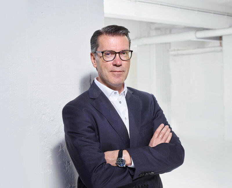 Florian-Bausch-kl - Bundesverband Keramische Fliesen e.V.